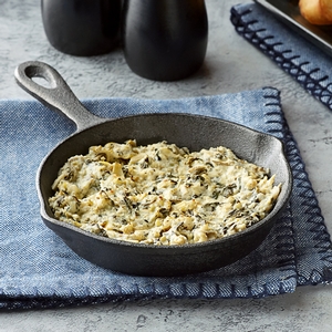 Valor 6 1/2" Pre-Seasoned Mini Cast Iron Skillet - 12/Case