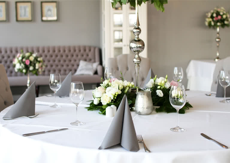 Types of Table Linens: Tablecloths, Napkins, & More