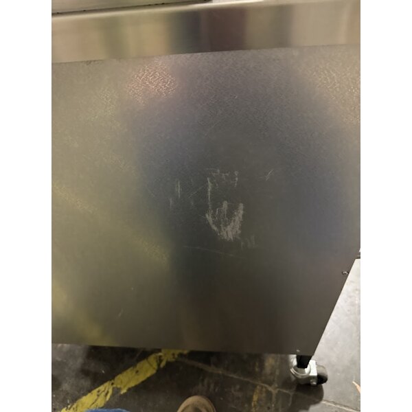 Scratch and Dent Henny Penny PFE-500.01 4-Head Electric Pressure Fryer with Computron 1000 ...