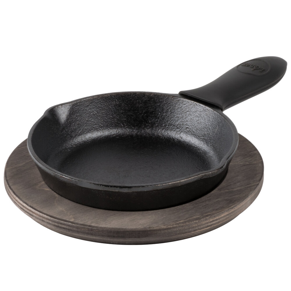Lodge 6 1/2" Pre-Seasoned Mini Cast Iron Skillet with Walnut Wood ...