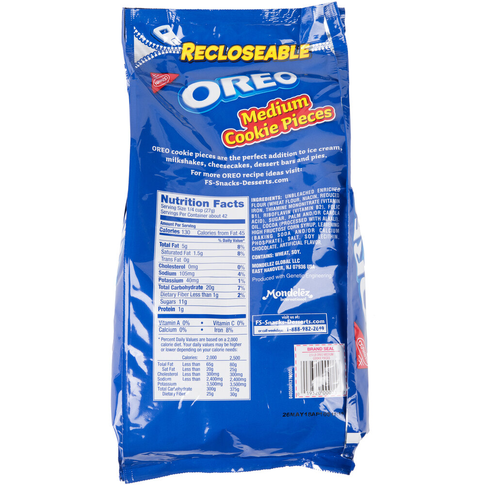 Nabisco 2.5 lb. Medium Oreo Cookie Crumb Pieces - 4/Case