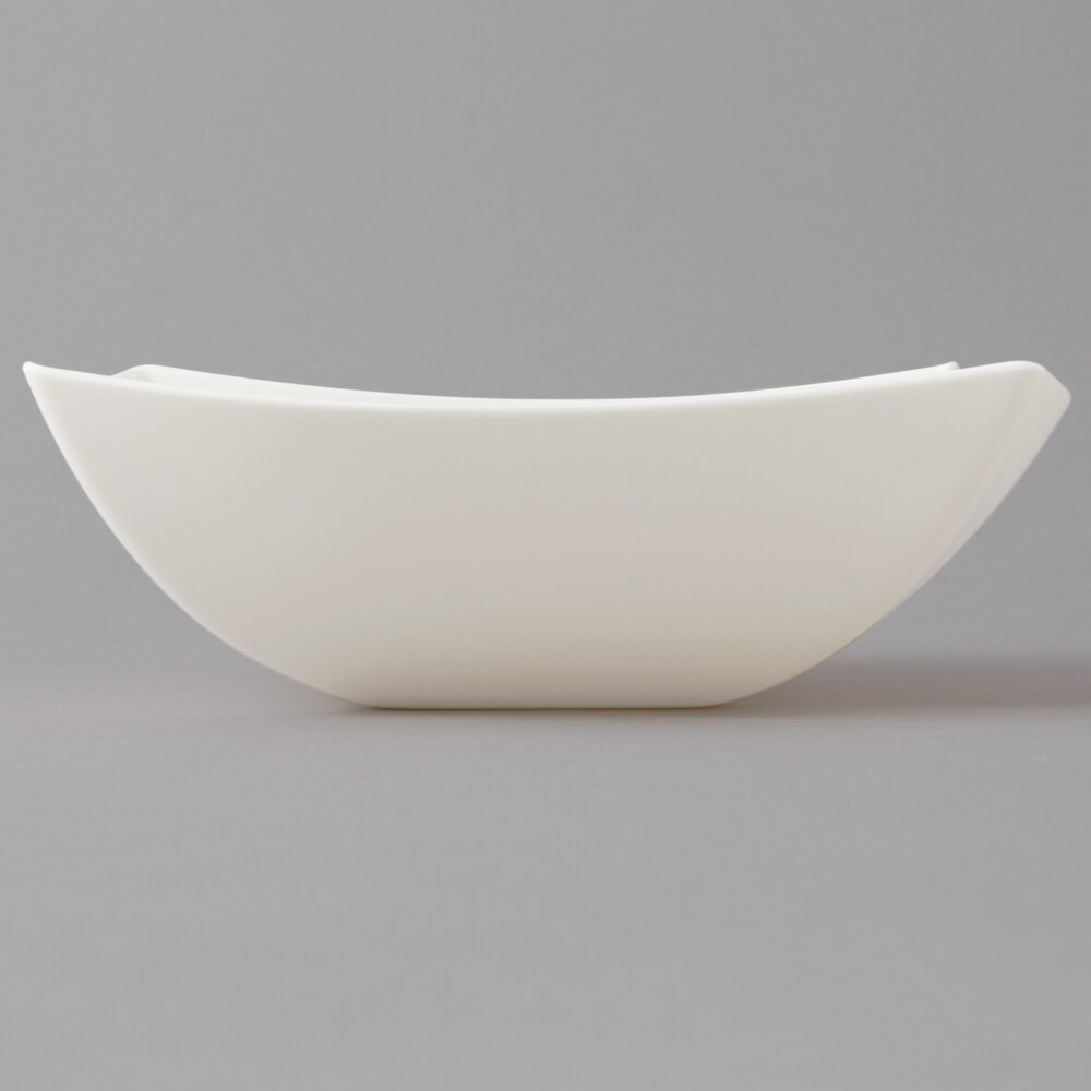 Fineline Wavetrends 128-BO Bone / Ivory Plastic Serving Bowl 128 oz ...