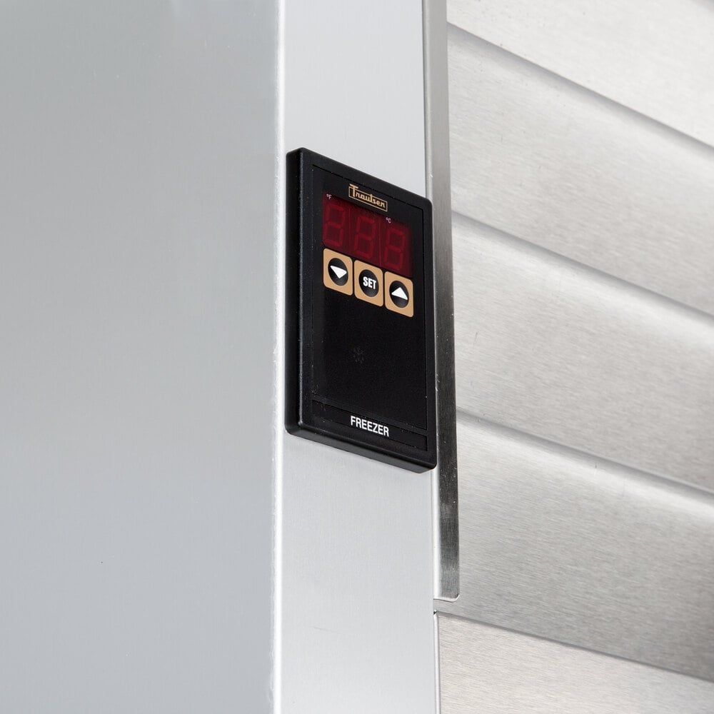 Traulsen G22010 52" G Series Two Section Solid Door Reach in Freezer ...