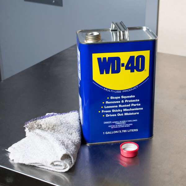WD-40 490118 1 gallon / 128 oz. Heavy Duty Lubricant