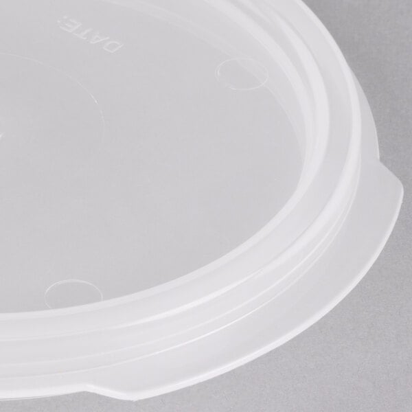 Carlisle 1077030 Translucent Lid for 1 Qt. Round StorPlus Container