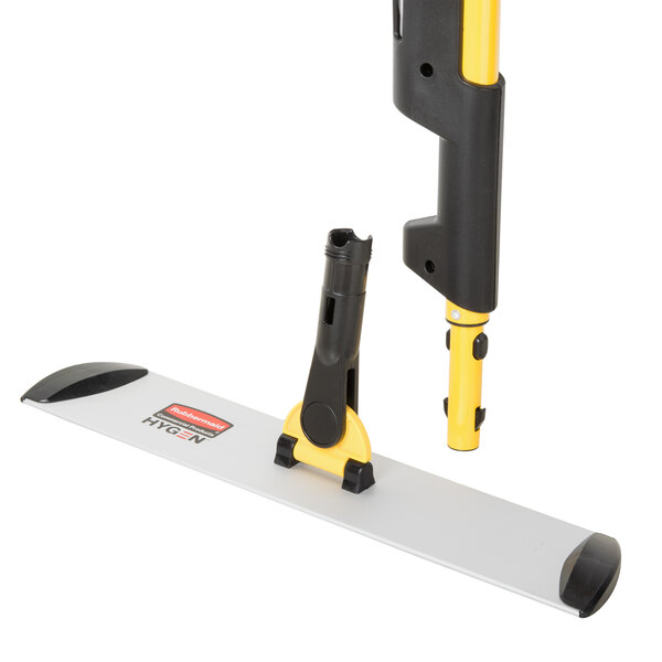 Rubbermaid® HYGEN 1835528 Pulse 18" Spray Mop Kit