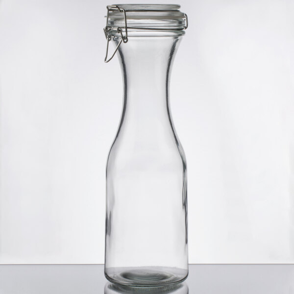 Acopa 33 oz. Glass Carafe with Resealable Lid - 12/Case