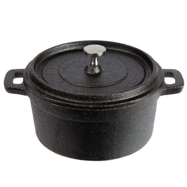 Valor 16 oz. Pre-Seasoned Mini Cast Iron Pot with Cover - 12/Case