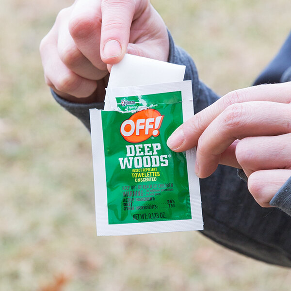SC Johnson OFF!® 611072 Deep Woods® Insect Repellent Towelettes - 12/Box