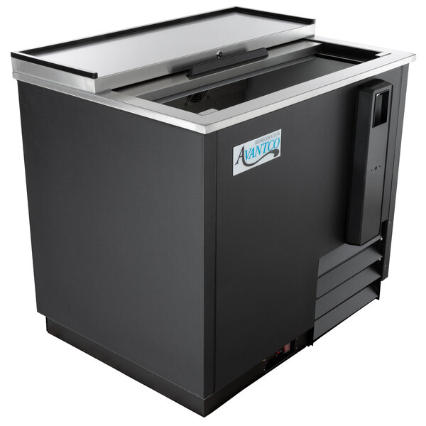 Avantco HBB-36-HC 36" Black Horizontal Bottle Cooler