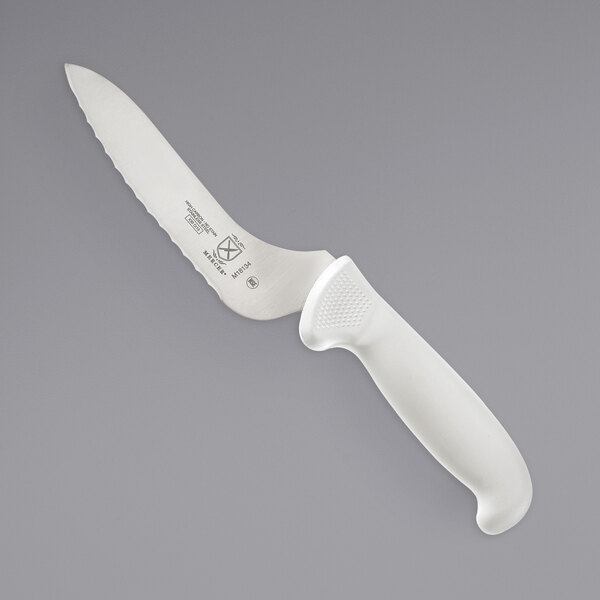 Mercer Culinary M18134 Ultimate White® 6" Offset Wavy Edge Bread Knife