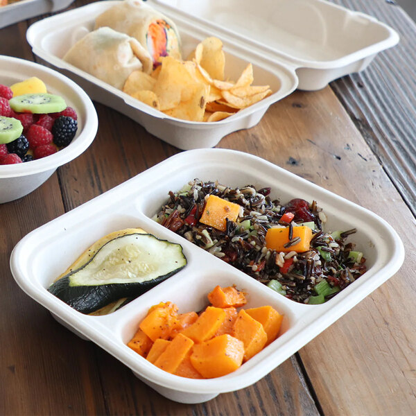 World Centric 29 oz. 3-Compartment PLA Lined Compostable Fiber ...