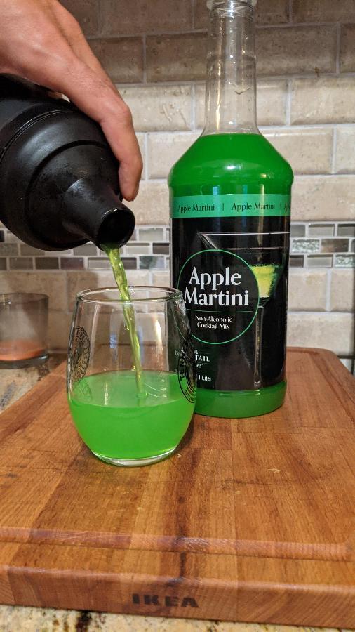 Regal Cocktail 1 Liter Apple Martini Mix
