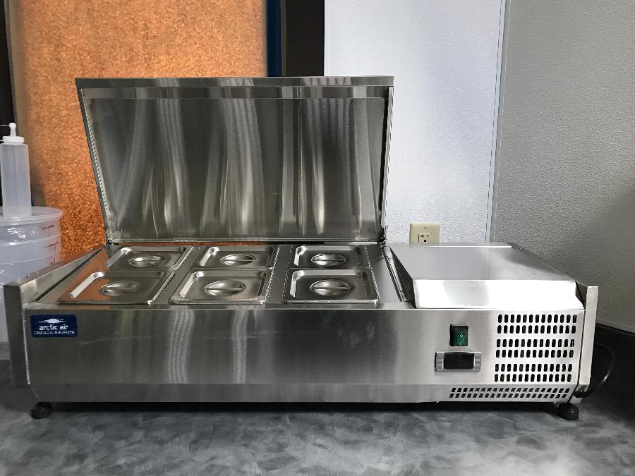 Arctic Air ACP40 40" Refrigerated Countertop Condiment Prep Station