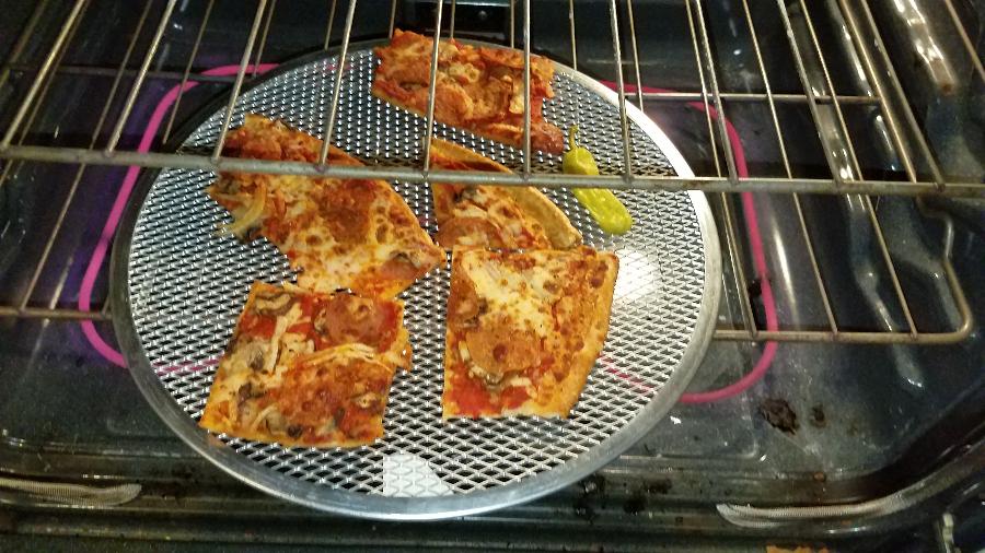 American Metalcraft 18714 14" Heavy Duty Expanded Aluminum Pizza Screen