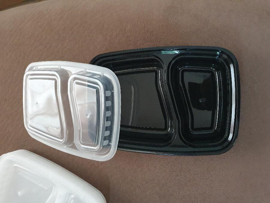 Choice 30 oz. Black 8 3/4" x 6" x 2 3/4" 2-Compartment Rectangular ...