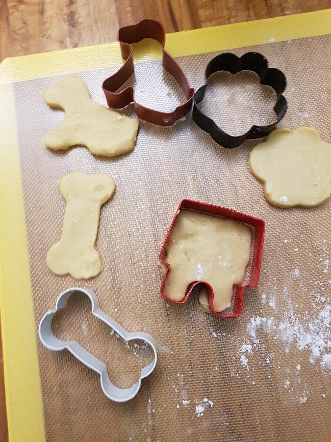 Wilton Dog Cookie Cutters | Wilton 2308-0910 Pets Cookie Cutter Set
