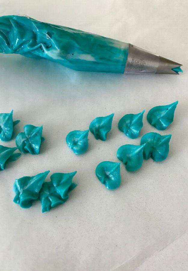Ateco 352 Leaf Piping Tip