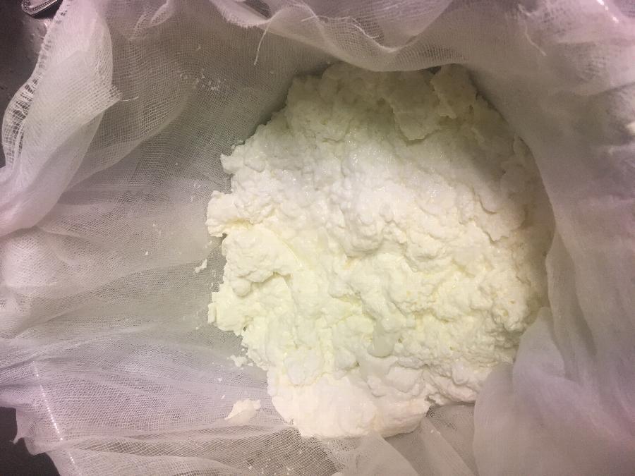 San Jamar G-40-R 4 Yards x 1 Yard Grade 40 Bleached Cheesecloth