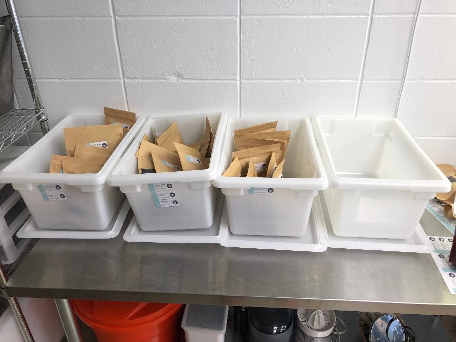 Choice 18" x 12" x 9" White Plastic Food Storage Box