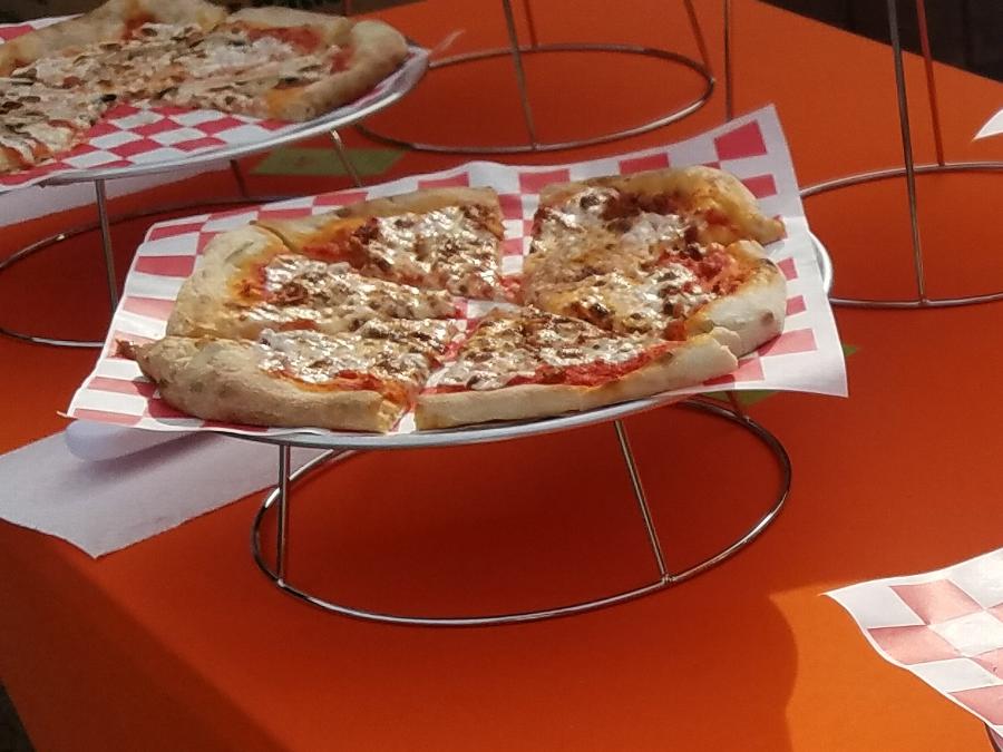 Choice 4" Chrome Plated Steel Pizza Stand