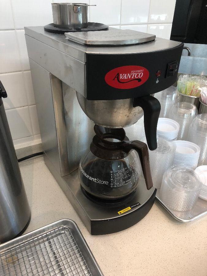 12 Cup Commercial Coffee Maker | Avantco C10 12 Cup Pourover Coffee Maker