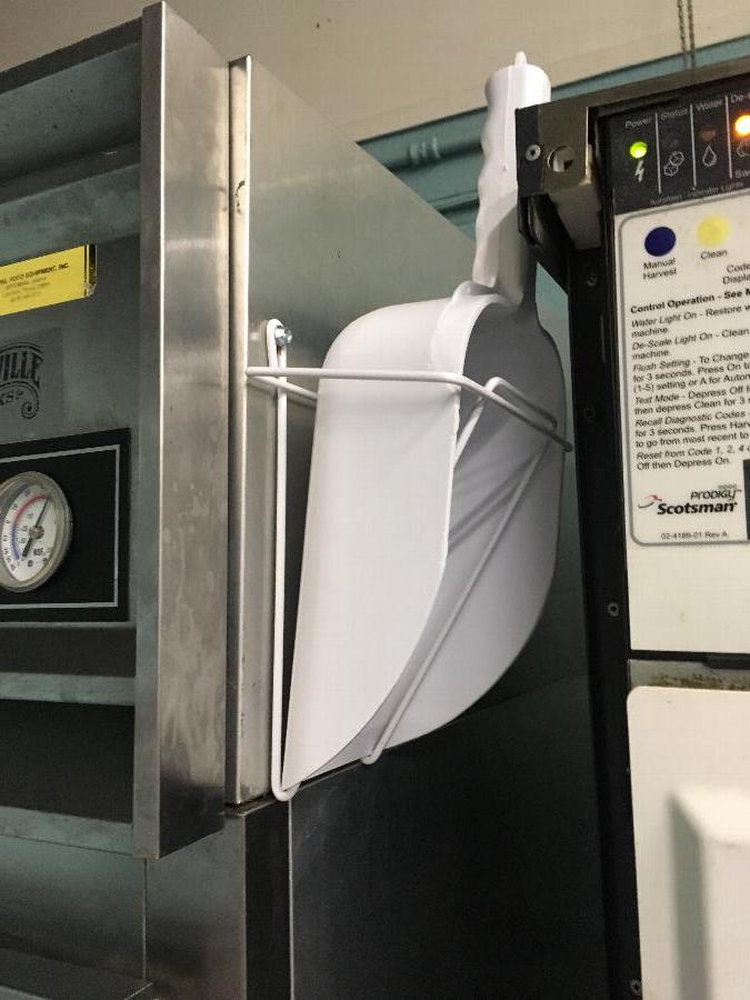 Choice Wall Mount Large Scoop Holder
