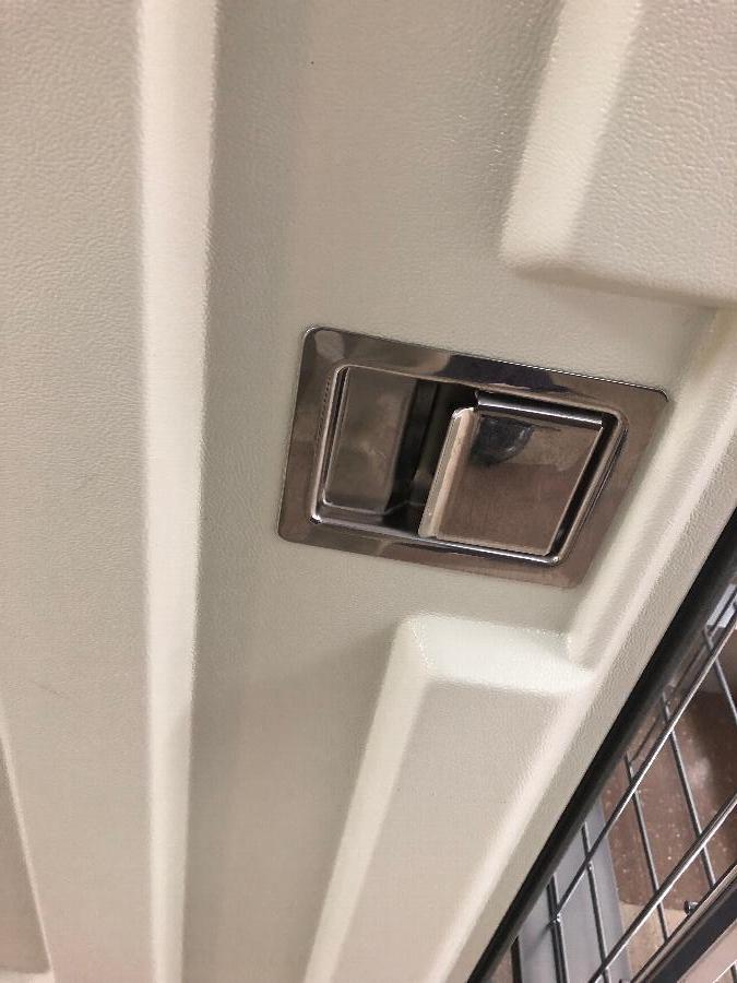 Cambro 60171 Replacement Latch for MDC1520T16 and MDC1418T16