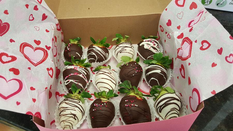 8" x 8" x 3" Pink Pie / Bakery Box - 250/Bundle