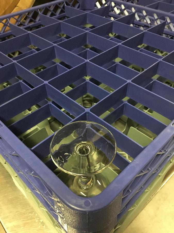 Noble Products 25-Compartment Gray Full-Size Glass Rack with 2 Blue ...