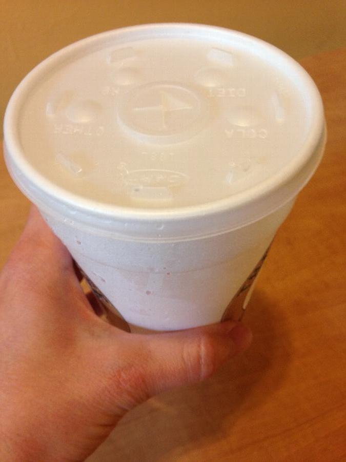 Dart 16SL Translucent Lid with Straw Slot - 100/Pack