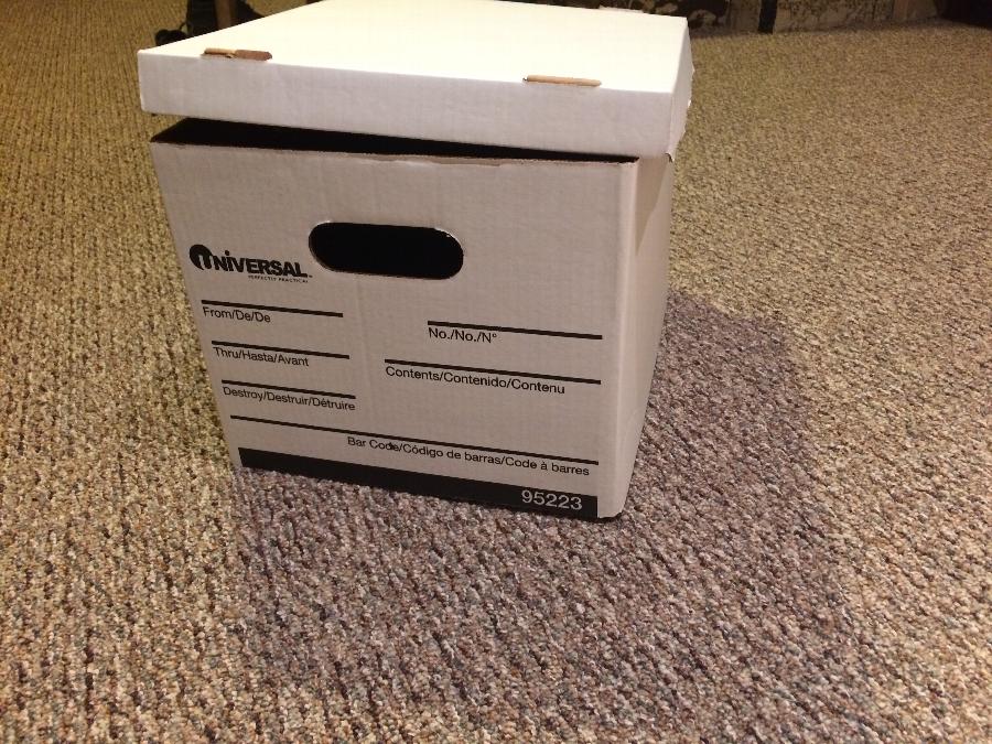 Universal UNV95223 15" x 12" x 10" White Letter/Legal Sized Corrugated ...