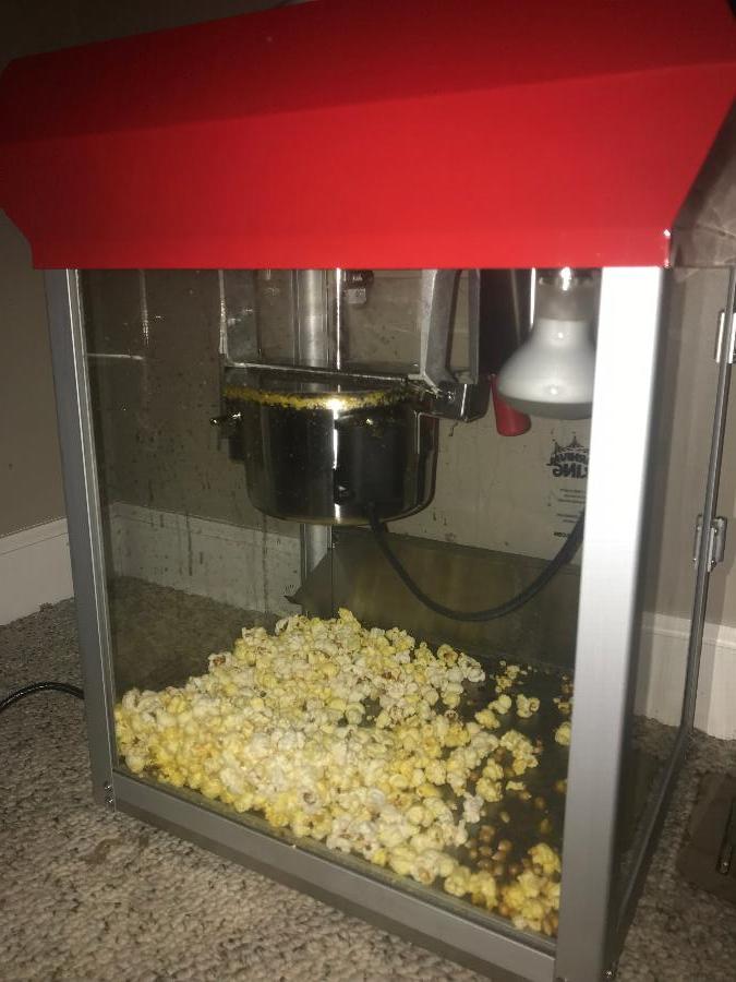4 oz. Popcorn Machine - Carnival King Popcorn Maker
