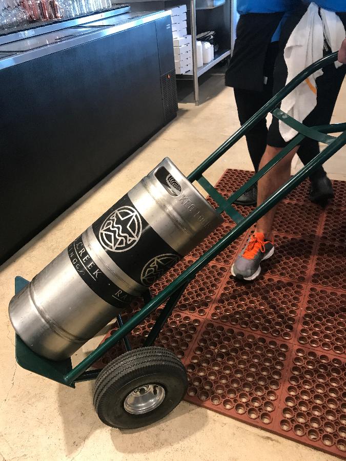 Harper BKTAK19 Loop Handle Super Steel 600 lb. Hand Truck with 10 Harper BKTAK19 Loop Handle Super Steel 600 lb. Hand Truck with 10