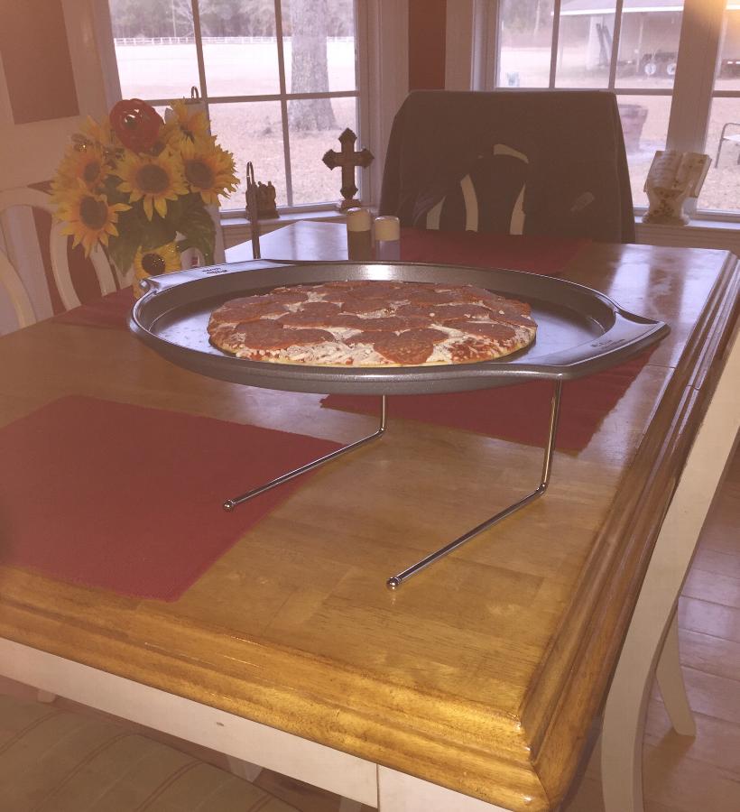 Choice 9" x 8" x 7" Chrome Metal Pizza Stand