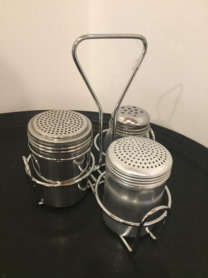 3-Hole Wire Condiment Jar Holder