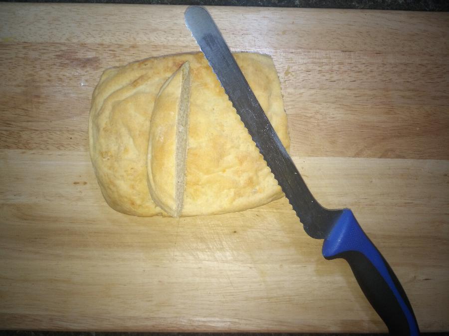 Mercer Culinary M22418BL Millennia® 8" Offset Serrated Edge Bread ...