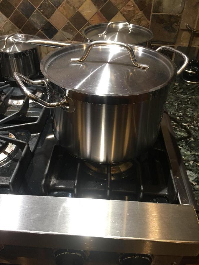 8 Qt Stock Pot: Stainless Steel, Heavy-Duty, with Cover