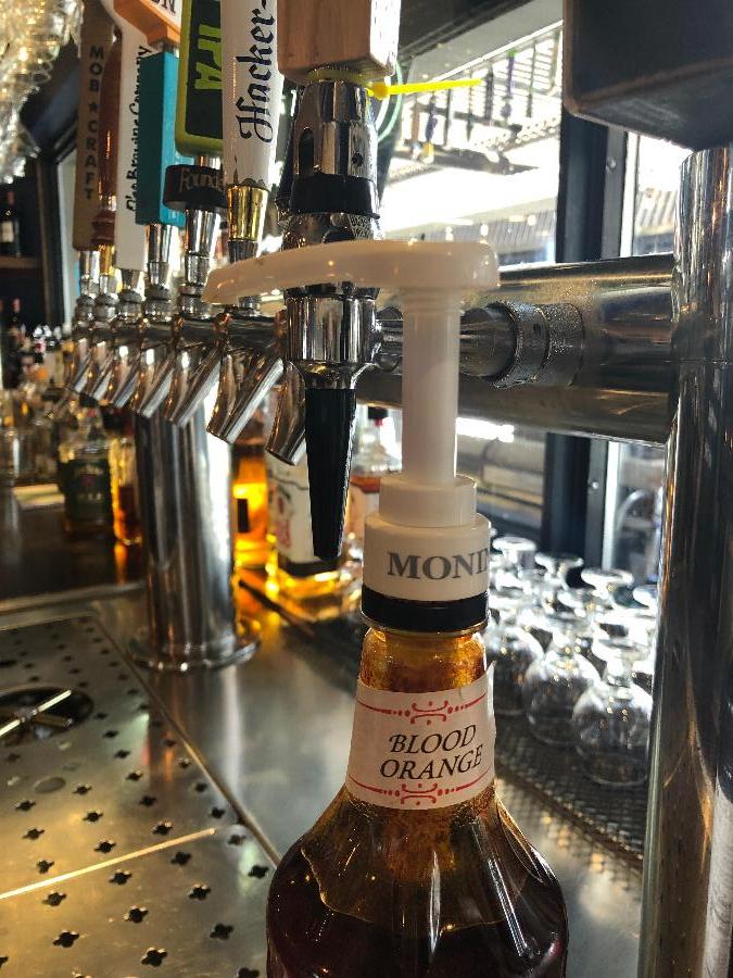 Monin .25 oz Flavoring Syrup Pump for 750mL Glass Bottles