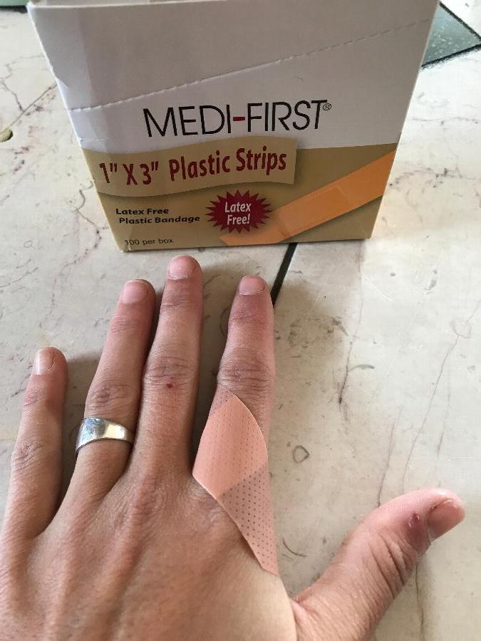 Medique 60033 Medi-First 1" x 3" Plastic Bandage Strip - 100/Box