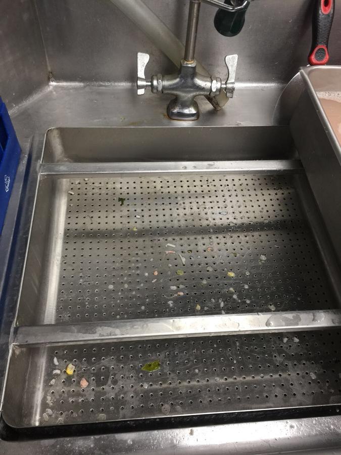 Regency 19 1/2" x 19 1/2" x 4" 18-Gauge Stainless Steel Scrap / Pre ...