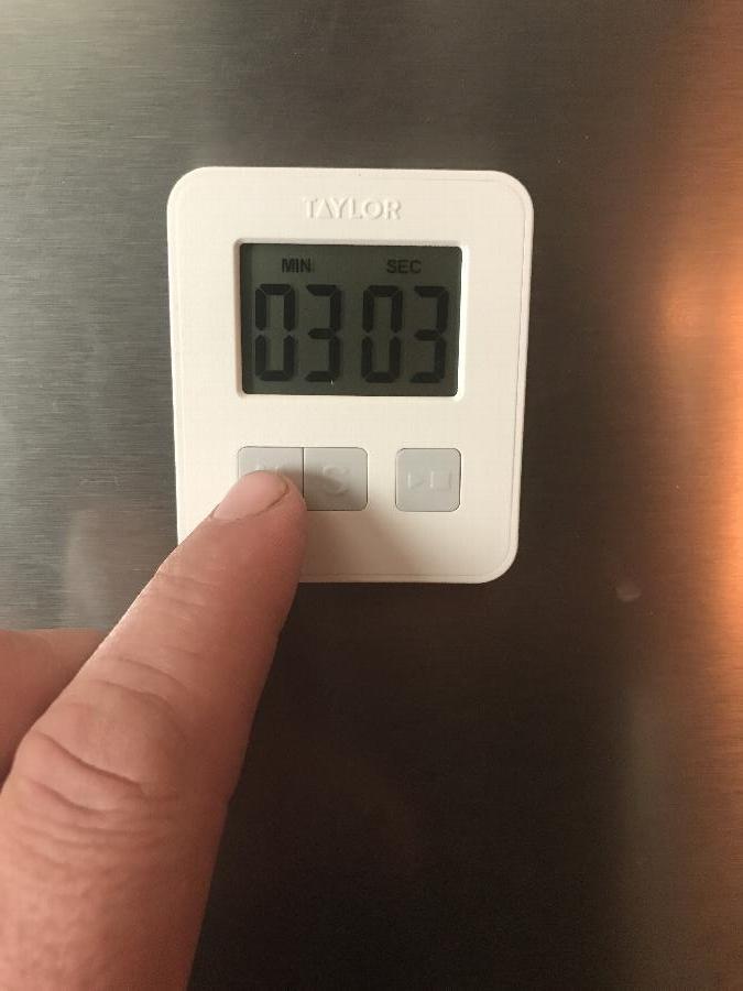Taylor 5842N21 Mini Digital 100 Minute Kitchen Timer