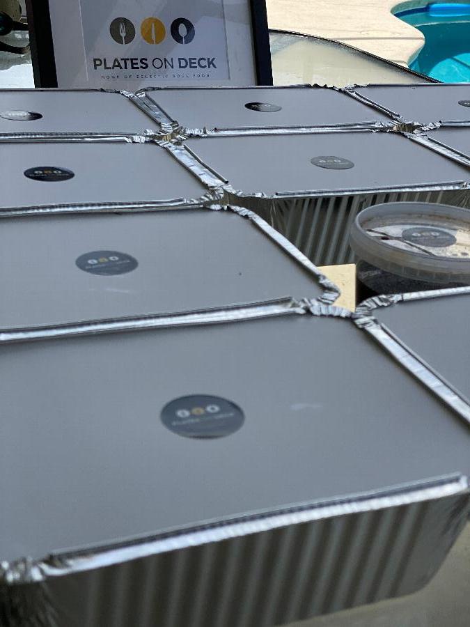 Choice Oblong Foil-Laminated Board Lid for 5 lb. Containers - 250/Case