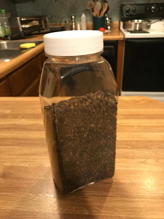 Choice 32 oz. Round Plastic Spice / General Use Storage Container with ...