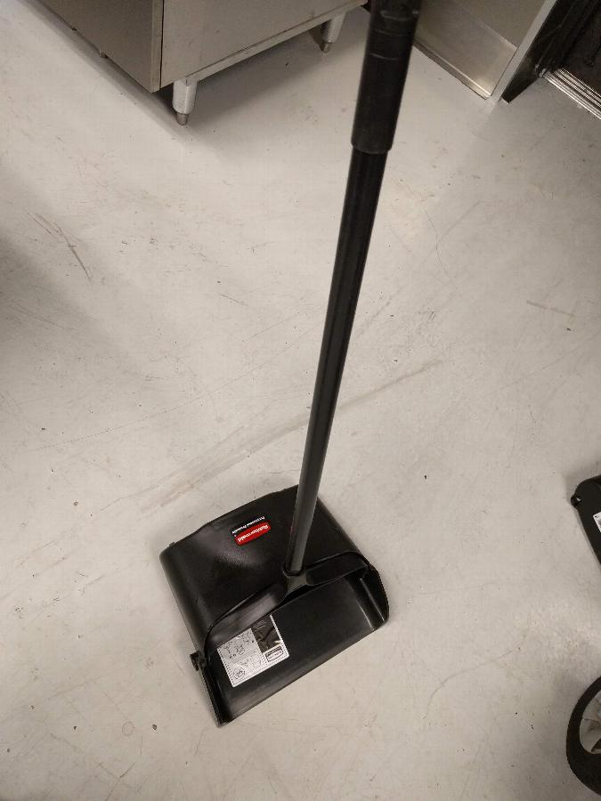 Rubbermaid Commercial Upright Dust Pan: Shop for Low Prices
