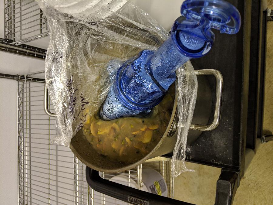 San Jamar RCU128V2 Rapi-Kool® Plus 128 oz. Rapid Cooling Paddle