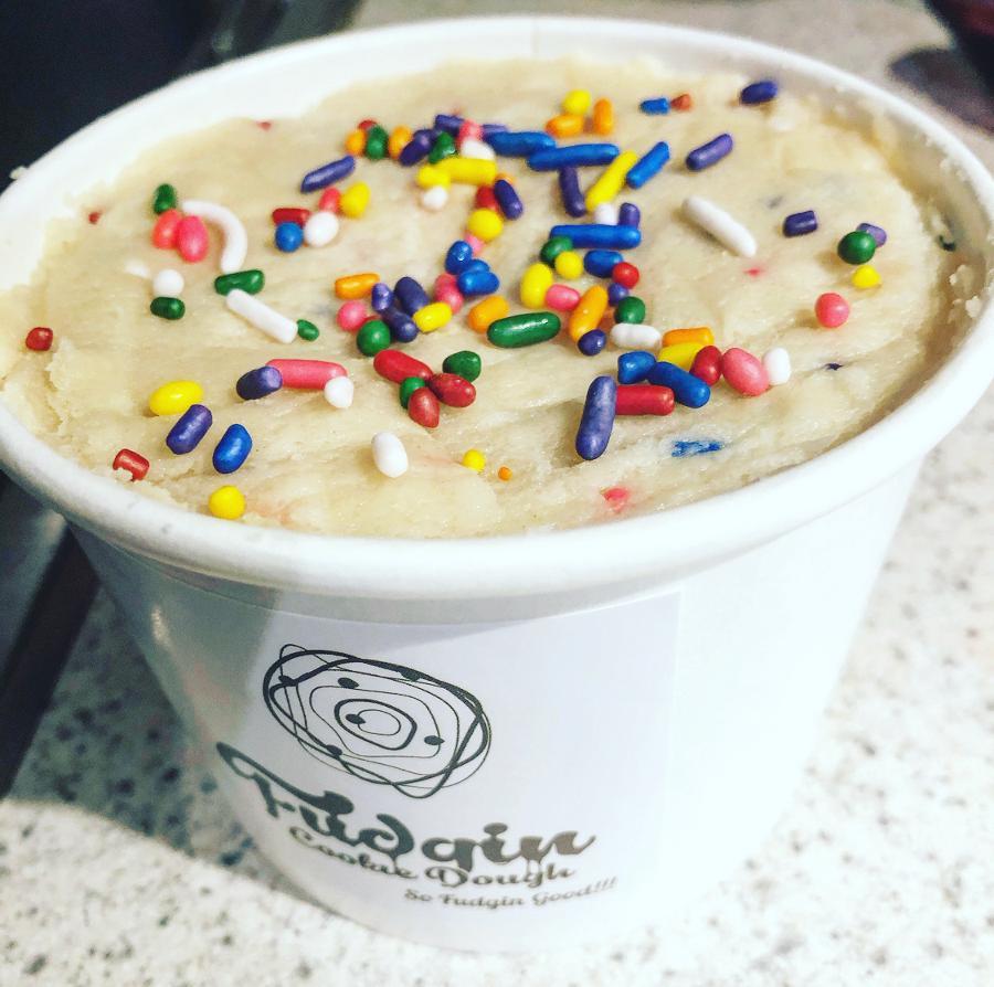 Choice 6 oz. White Paper Frozen Yogurt / Food Cup - 50/Pack