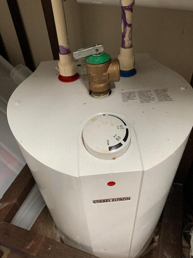 Stiebel Eltron 233219 SHC 2.5 Point-of-Use 2.65 Gallon Mini Tank Electric Water Heater - 1.3 kW