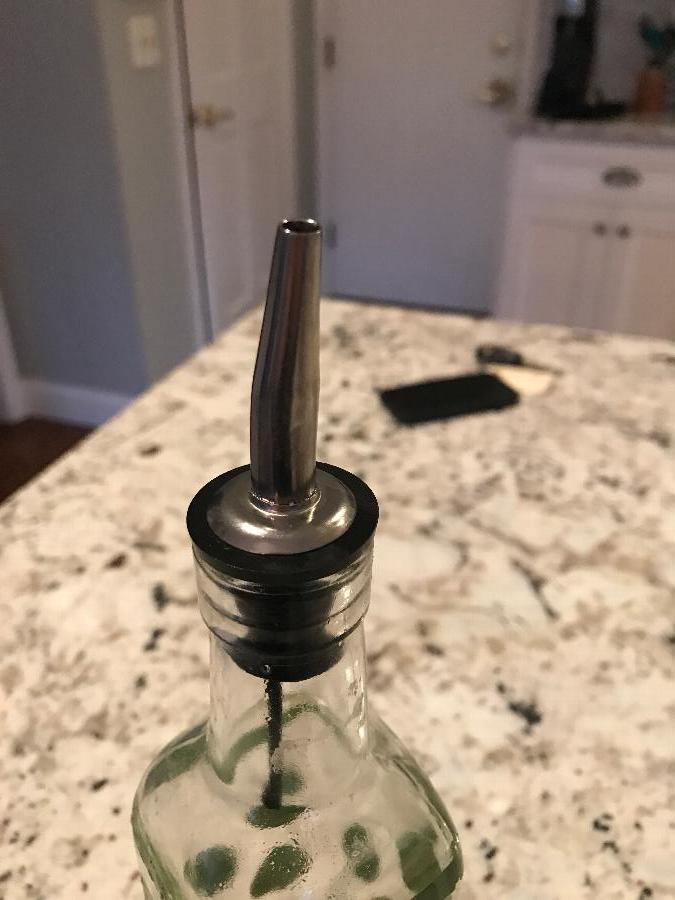 Tablecraft 599P Chrome Plated Oil and Vinegar Bottle Pourer