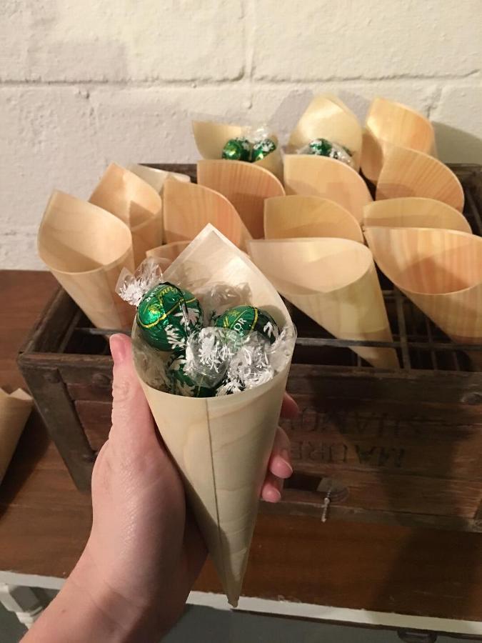 Tablecraft BAMDCN7 4.75 oz. Large Wooden Disposable Serving Cone - 50/Pack